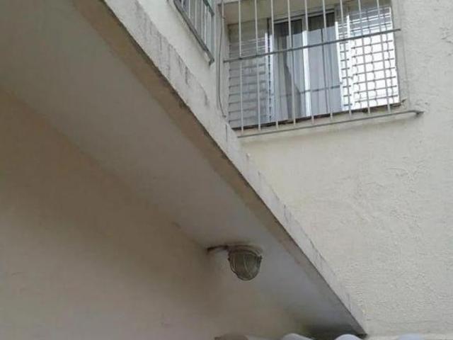 sobrado na Penha 2 dorm,1 suíte, 1 vaga, lavabo,lavanderia e quintal