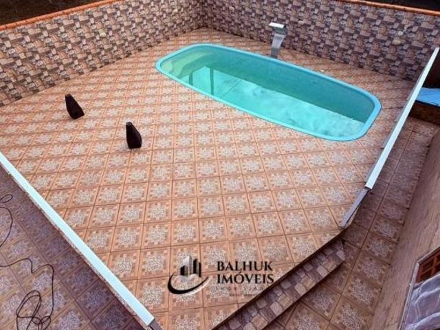 Sobrado com piscina na praia