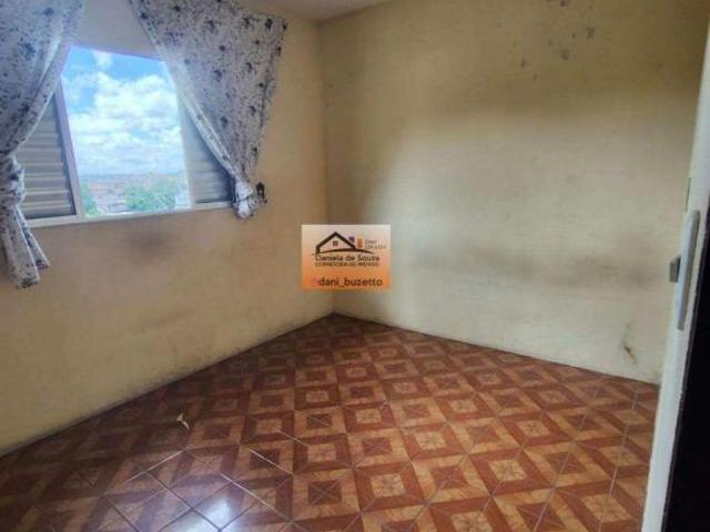 SOBRADO NA PROMECA, SENDO 2 CASAS