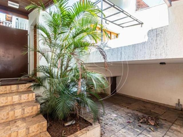 SOBRADO NA REGIÃO DE MOEMA
