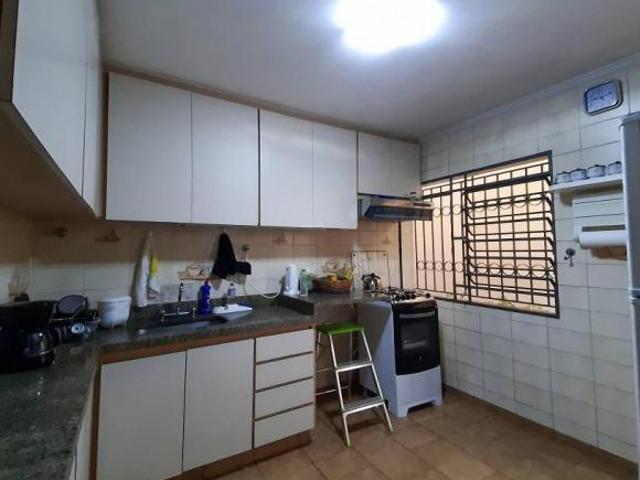 SOBRADO NA V. GOMES C/ 3 DORMS, 1 SUÍTE, 2 VAGAS