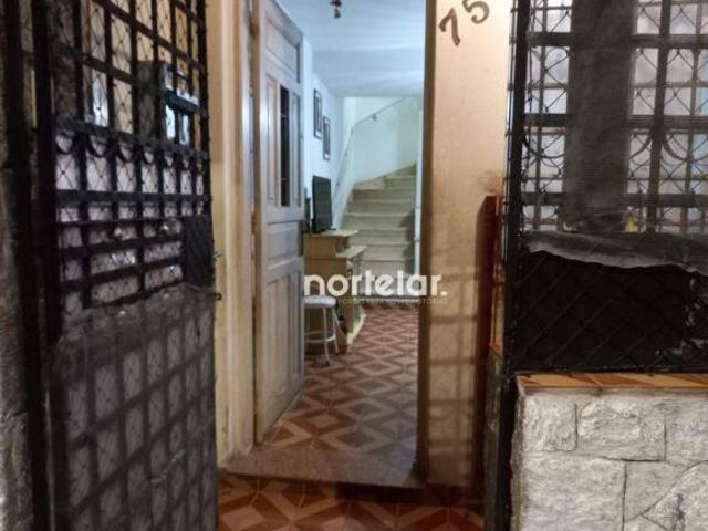 Sobrado na V.Ipojuca, 103m², 2 dormitórios, 2 banheiros