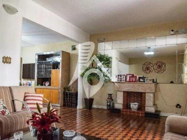 Sobrado na V. Monumento, 5 dormitórios, 3 Vagas