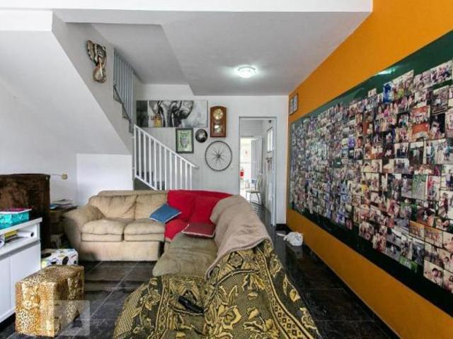 SOBRADO NA VILA CARRÃO, REFORMADO, 02 DORMITÓRIOS, 02 BANHEIROS, 01 VAGA !