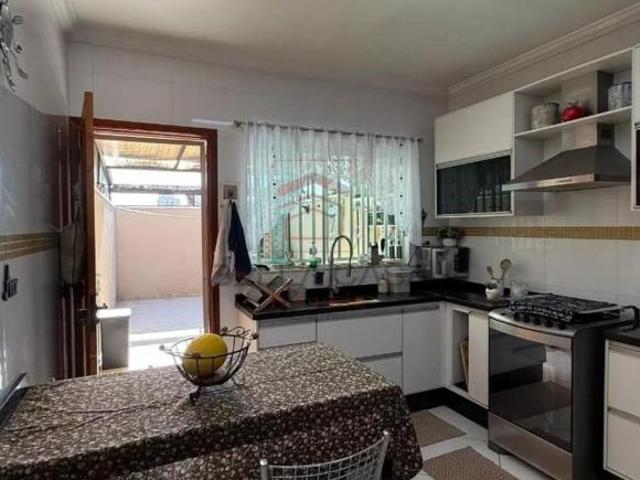 Sobrado na Vila Alpina com 03 quartos, sendo 01 suíte e 02 vagas