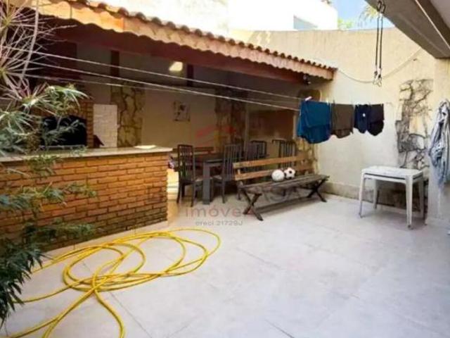 Sobrado na Vila Alpina 252m2 4 dormitórios 3 suítes 5 vagas