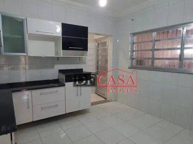 Sobrado na Vila Alpína 2 Dormitórios, 2 Vagas, 107 m²