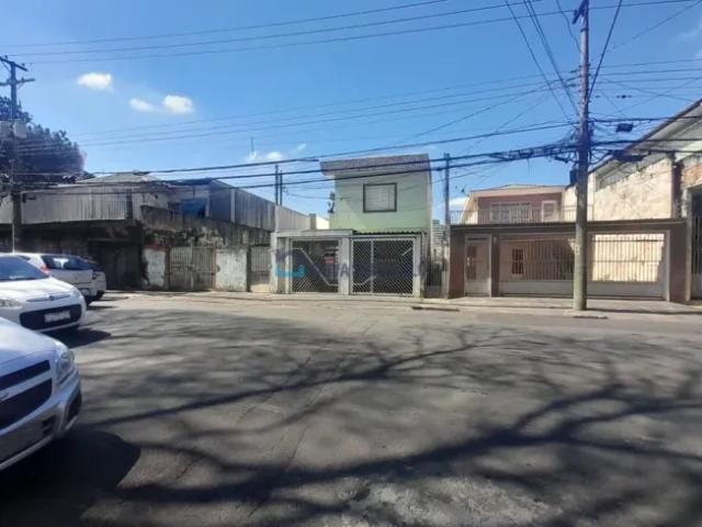Sobrado na Vila Gumercindo com 3 quartos e 2 vagas
