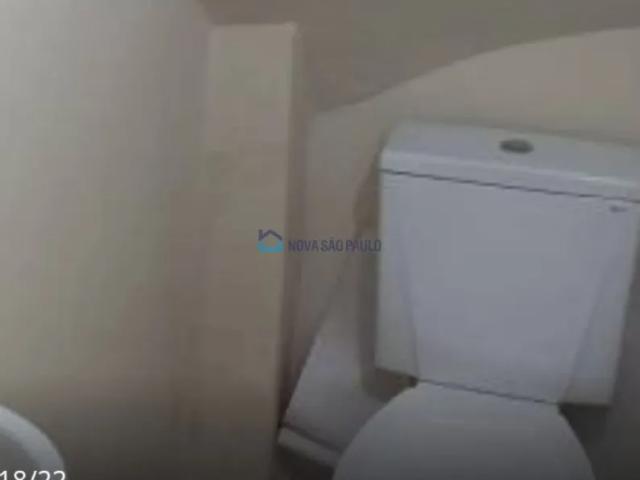 Sobrado na Vila Gumercindo com 2 Dormitórios e 1 Vaga