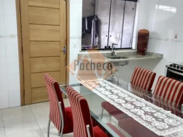 Sobrado na Vila Formosa, 2 suítes, 4 vagas, 192 m², R$660.000,00