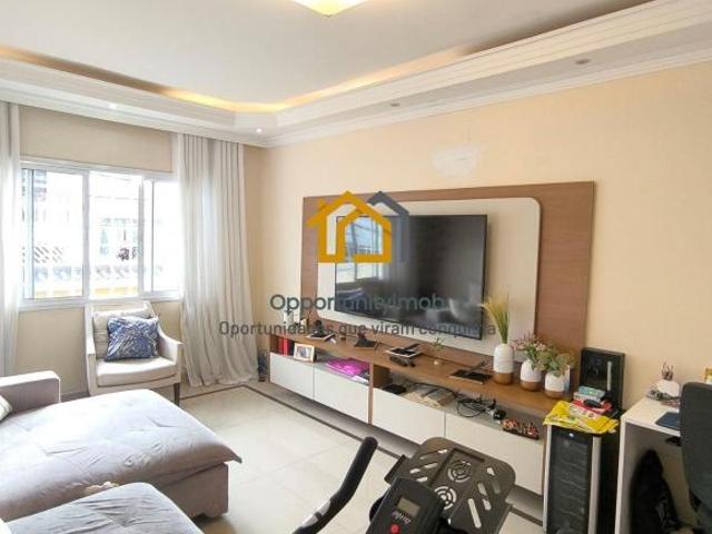 Sobrado na Vila Osasco com 4 Dormitórios, 3 Suítes, Área Gourmet e 217m²
