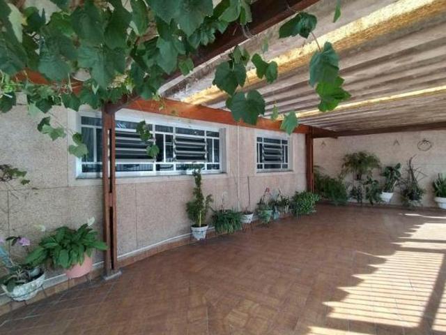 Sobrado na Vila Matilde 3 Dormitórios sendo 1 Suíte, 4 Vagas, 220 m²