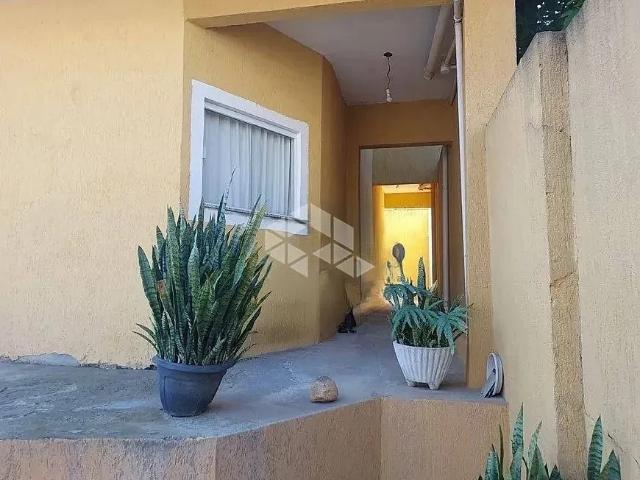 Sobrado na Vila Mazzei com 3 dormitórios e 6 vagas