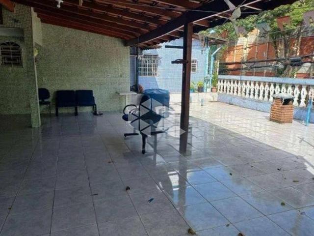 Sobrado na Vila Maria com 3 dormitórios e 4 vagas de garagem
