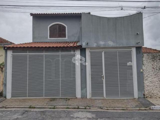Sobrado na Vila Medeiros com 3 dormitórios e 3 vagas de garagem