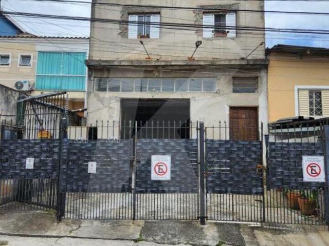 Sobrado na Vila Medeiros com 3 quartos, 6 vagas 200m2 de área útil