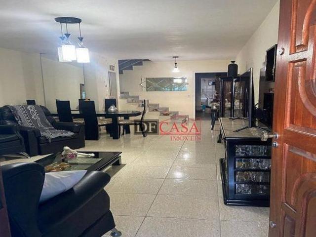 Sobrado na Vila Nova Paulicéia 3 Dormitórios sendo 1 Suíte, 2 Vagas, 110 m²