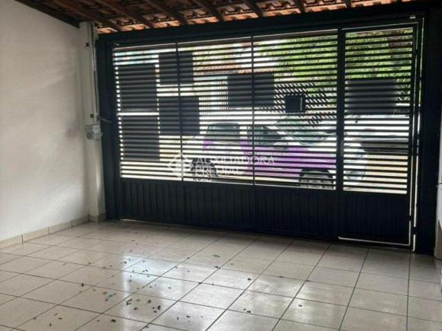 Sobrado na Vila Scarpelli, em Santo André/SP, com 162m² de área construída