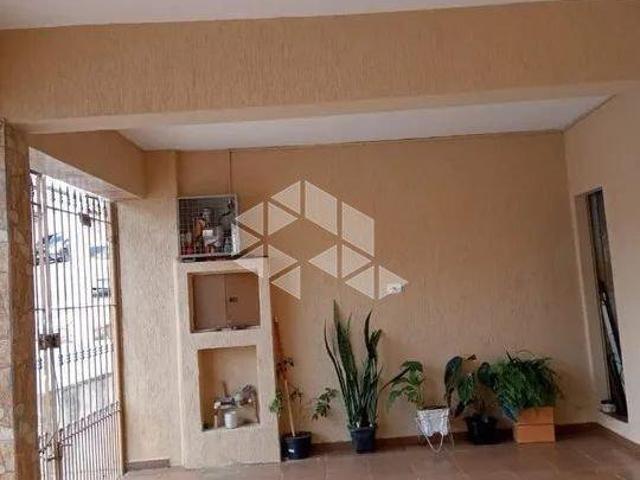 SOBRADO NA VILA RÉ COM 4 DORMITORIOS SENDO 1 SUITE E 2 VAGAS!