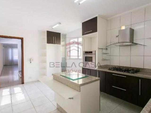 Sobrado na Vila Zelina, 150m2, com 03 quartos sendo 01 suíte e 02 vagas