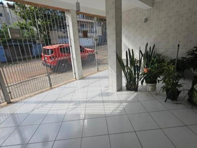 SOBRADO NA VL ARICANDUVA, 02 CASAS COM ENTRADAS INDEPENDENTES, 01 VAGA !