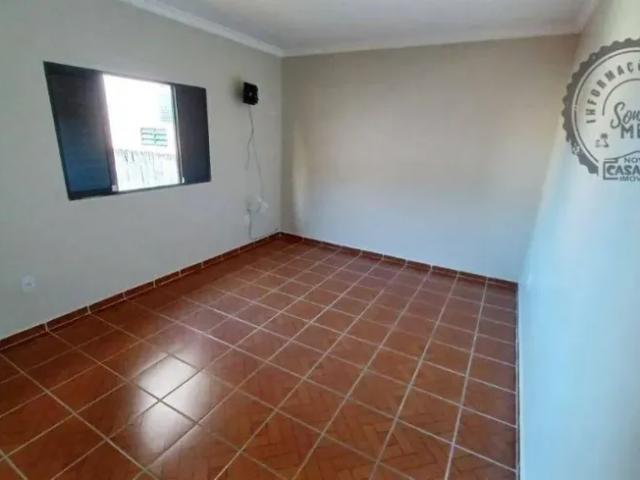 Sobrado no Maracanã em Praia Grande/SP
