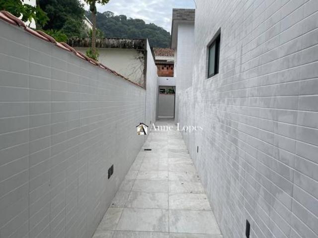 Sobrado no Marapé em Santos!Conforto e Espaço para Sua Família! aqui na Anne Lopes!
