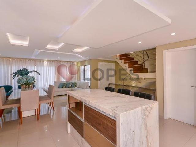 Sobrado no Novo Mundo 4 Quartos 2 Suíte 3 Vagas 236 m²