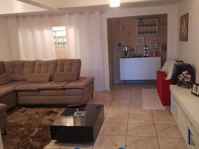 SOBRADO NO ALTO BOQUEIRÃO