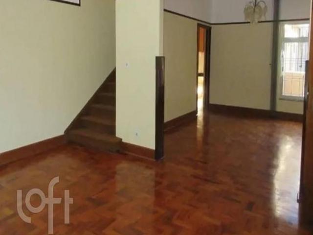 Sobrado no Alto da Lapa com 180m², 4 quartos, 3 vagas