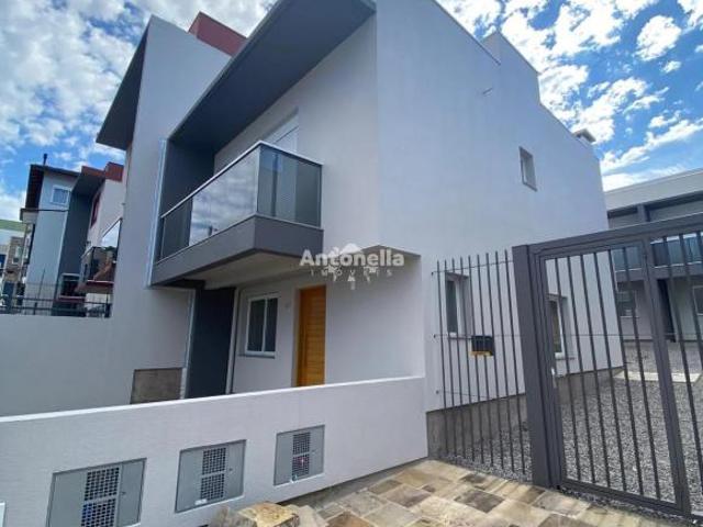 Sobrado no Bairro Ana Rech