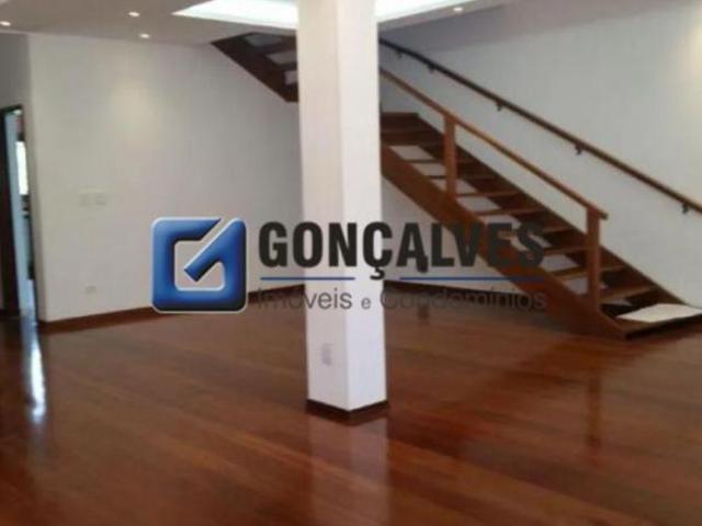 Sobrado no Bairro Ceramica com 500m² de Terreno e 490m² Construidos