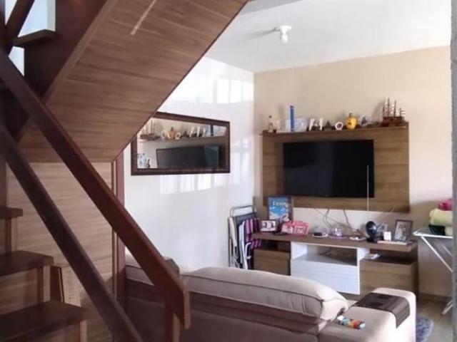 Sobrado no bairro Hípica 2 dormitórios