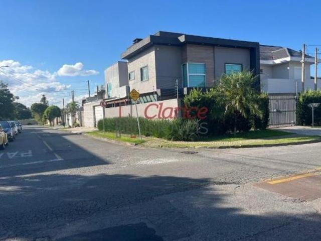 Sobrado no bairro Monte Líbano em São José dos Pinhais, semi mobiliado