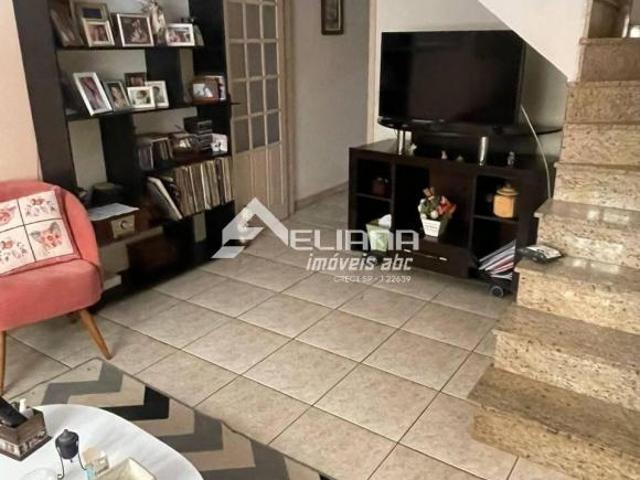 Sobrado no Bairro Olímpico com edícula e quintal com 230m²