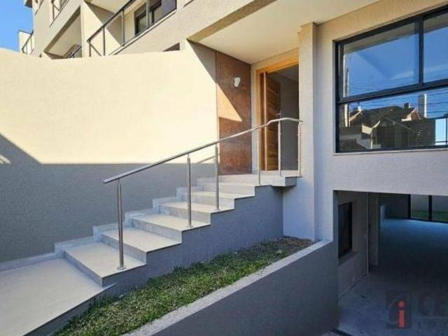 Sobrado no Bom Retiro com 3 Suítes, Terraço Privativo, Sacada Gourmet e 3 Vagas – Próximo ao Bosque