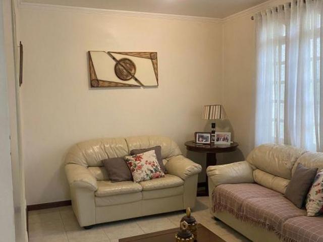Sobrado no Boqueirão | 195 m² | 4 dormitórios | Ideal para morar ou instalar sua empresa