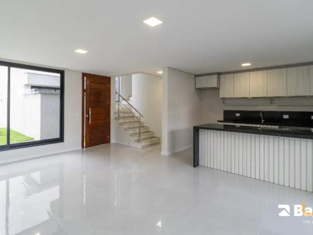 Sobrado no Campo Comprido de 165 m² com 3 quartos