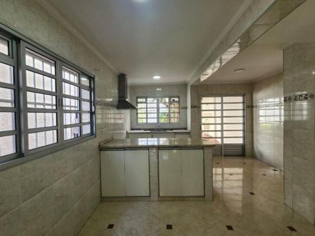 SOBRADO NO CAXINGUI, PRÓXIMO AO METRO !