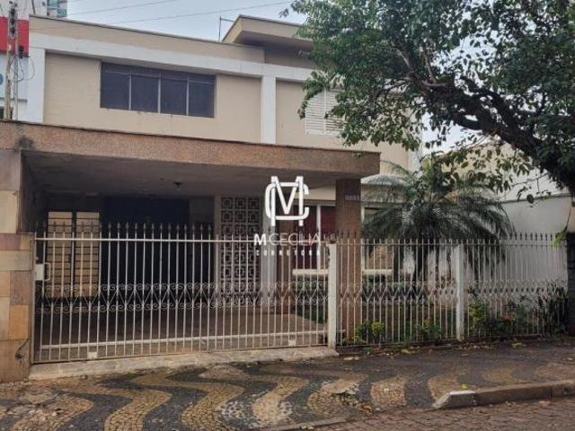 Sobrado no Centro