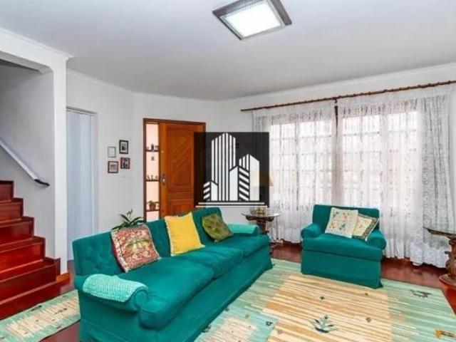 Sobrado no Centro Alto, Ribeirão Pires com 195m²