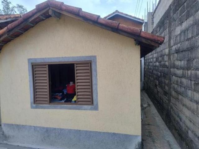 Sobrado no centro de São Lourenço da Serra