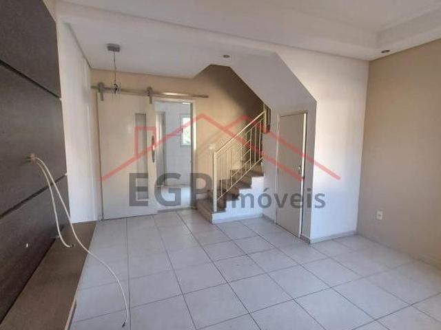 Sobrado no Cond Portal do Morumbi, Alto da Boa Vista Sorocaba. São 2 suítes, sala 2 ambientes, cozin