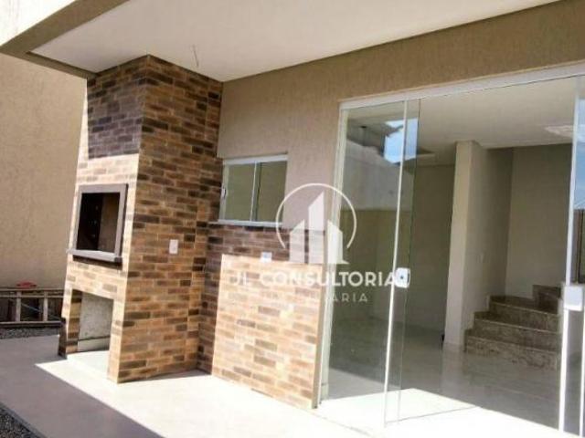 Sobrado no Cond. Villaggio Di Napoli com ótimo padrão de qualidade