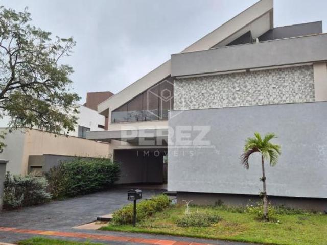 Sobrado no Condomínio Damha III