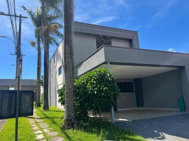 Sobrado no condomínio fechado residencial Brasília Sul