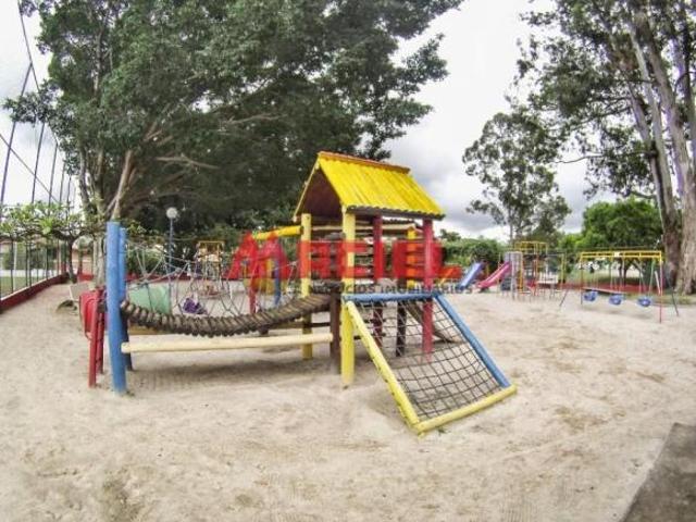 Sobrado no Condomínio Jardim das Colinas 4 suítes / piscina / totalmente reformado