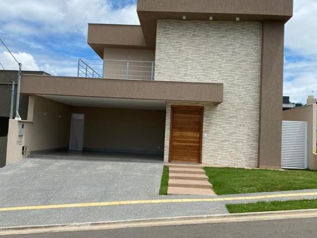 Sobrado no Condomínio Jardins Bolonha Sobrado com 4 Quarto s por R$ 1680000.00 no setor Jardins Bol