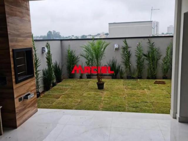 SOBRADO NO CONDOMINIO VIVVA EM JACAREI, NOVO TODO DIFERENCIADO COM ACABAMENTO DE PRIMEIRA QUALIDADE