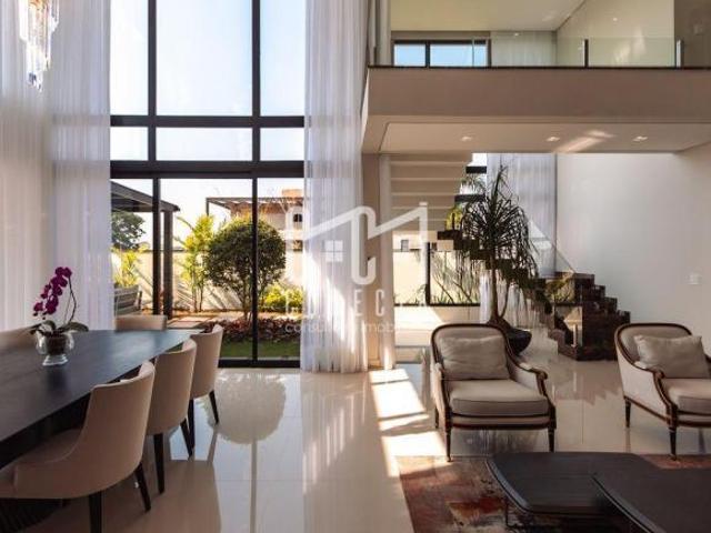 Sobrado no Condominio Villa dos Pinheiros
